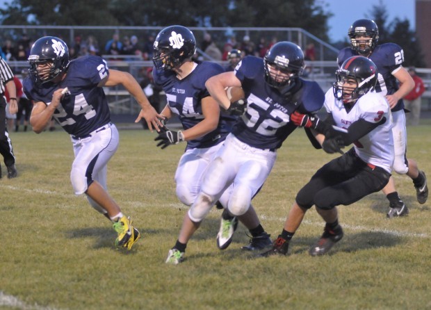 St. Peter football team blanks St. James 41-0 | Sports | southernminn.com