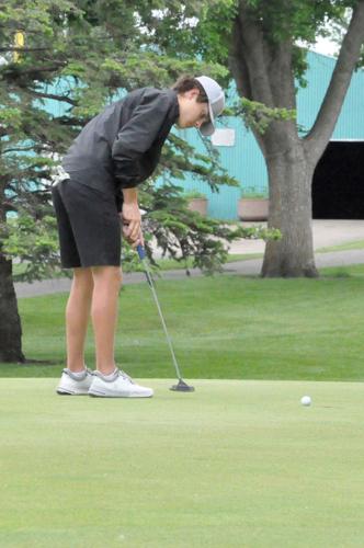 SPRING SPORTS GUIDE: St. Peter Boys Golf | Sports | southernminn.com
