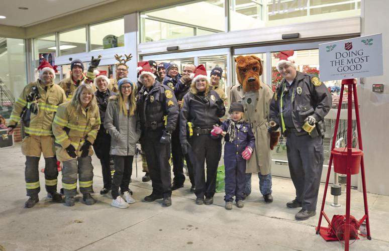 FILL THE KETTLE: Bell ringers still needed for the last days of the Red ...