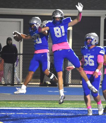 Huskies pull off Homecoming win against Mankato West 28-14 | Sports ...