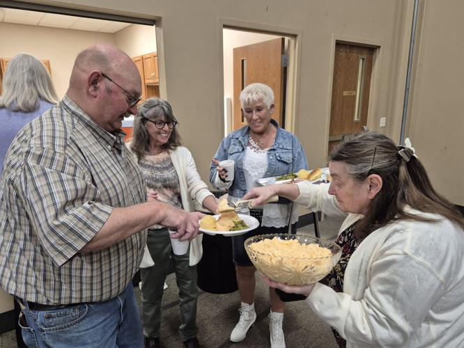 Waseca Ministerial Association feeds over 100 with free Easter dinner ...