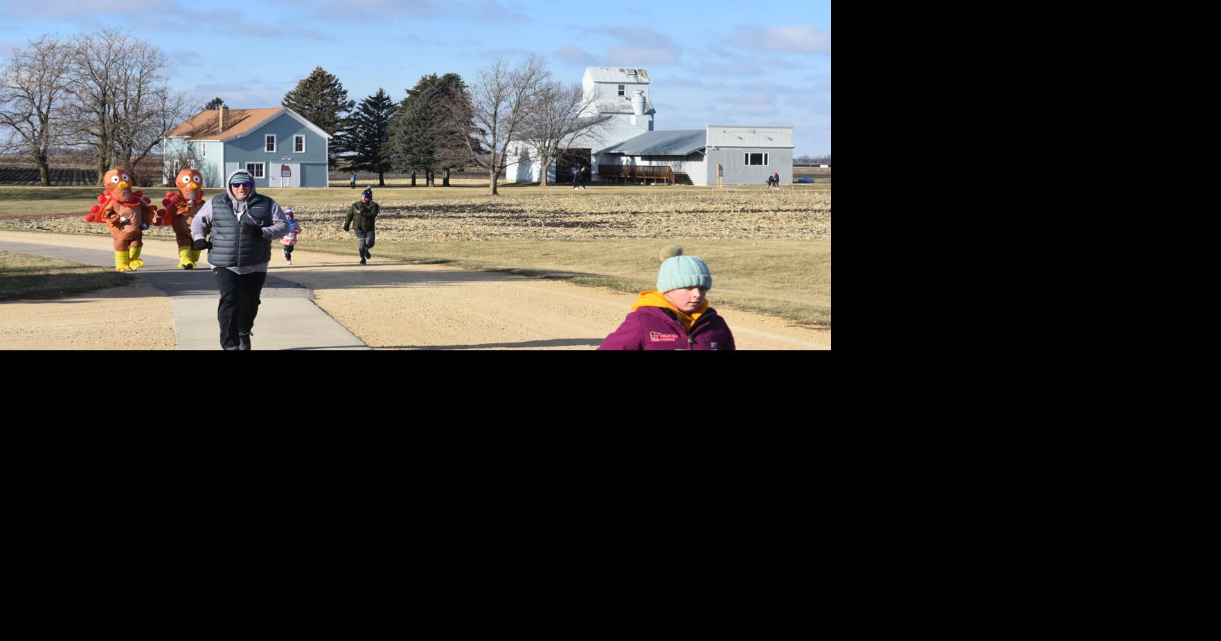 PHOTOS: Despite extreme cold, Farmamerica Turkey Trot turnout strong ...