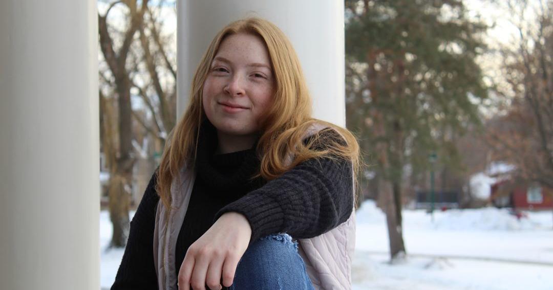 Breanna Busitzky | Virtual Graduations | southernminn.com