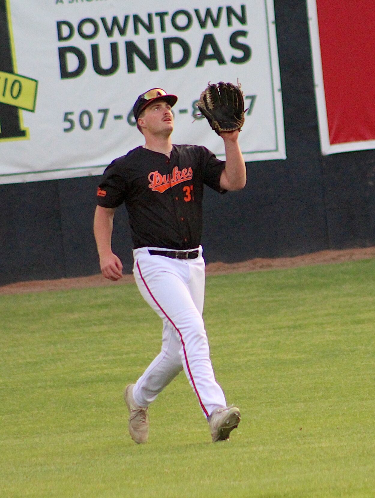 Dukes and Knights get town ball seasons started | Sports | southernminn.com