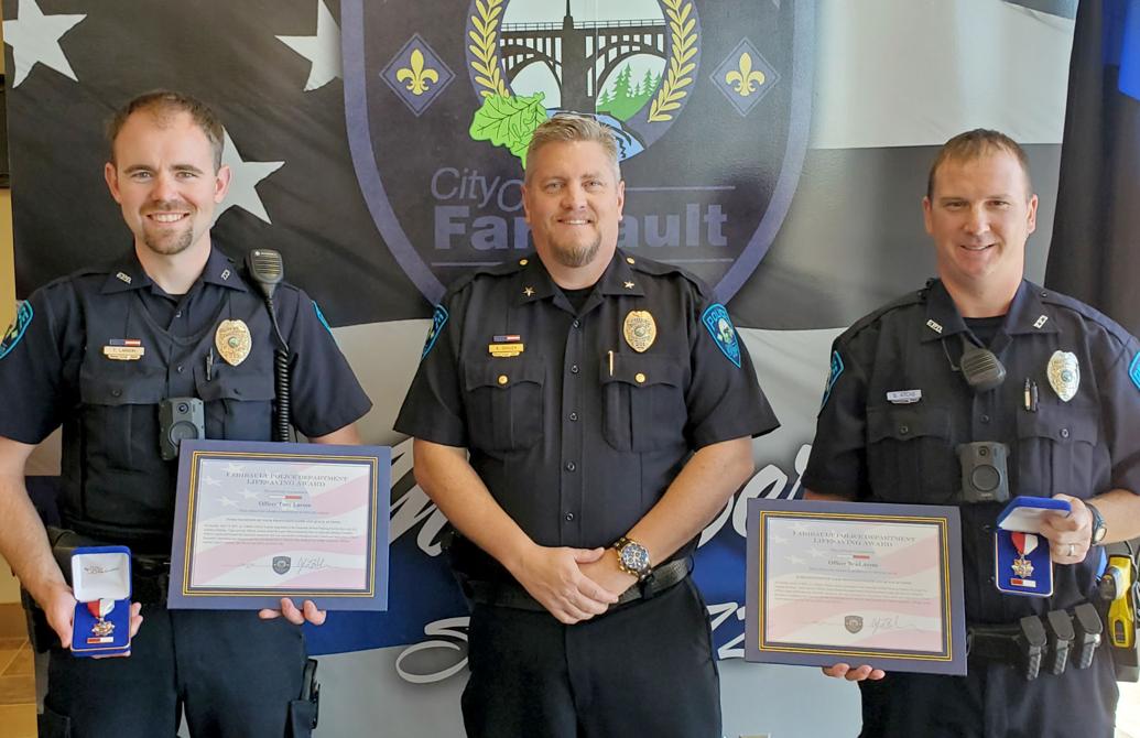 Faribault officers receive life-saving medals | Community ...