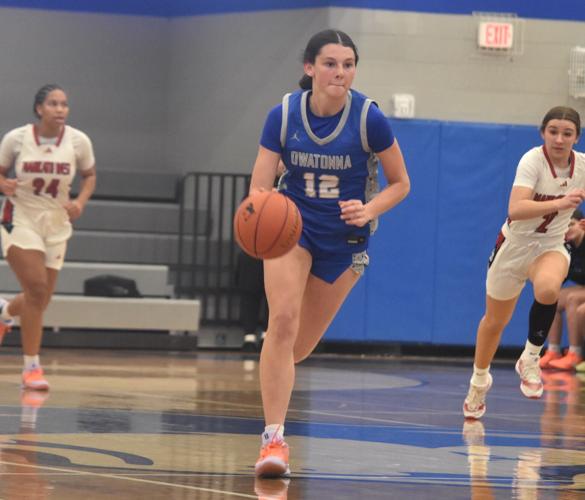 Huskies overcome slow offensive start to win 62-54 over Scarlets ...