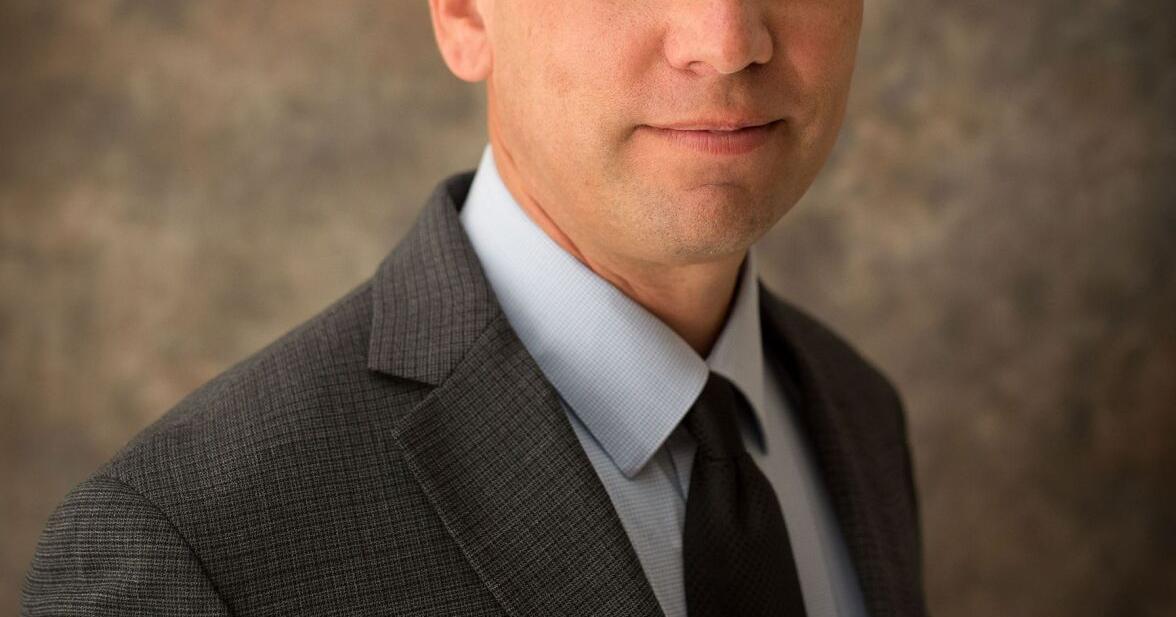 Commissioners discuss the purchase of an electric vehicle | News ...