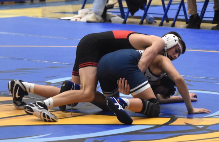 NRHEG wrestling competes at Waseca triangular | Sports | southernminn.com
