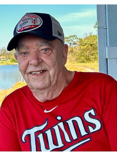 Roger G. Nelson | Obituaries | southernminn.com