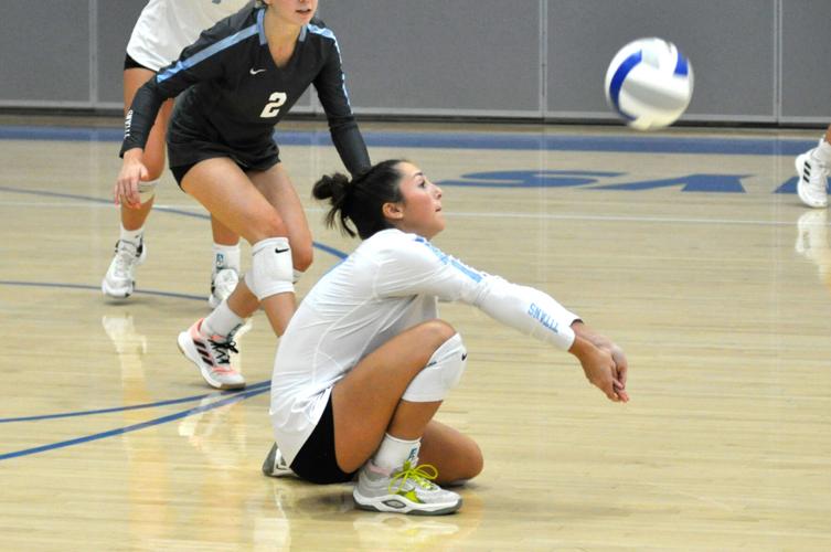 Titans pick up thrilling comeback victory over Bluejays | Sports ...