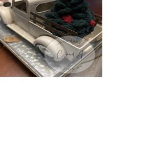 Chunky Knit Tree Workshop - Waseca | Scene | southernminn.com