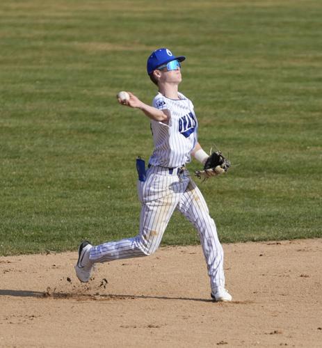 Huskies leave too many runners stranded in season-opening loss to ...