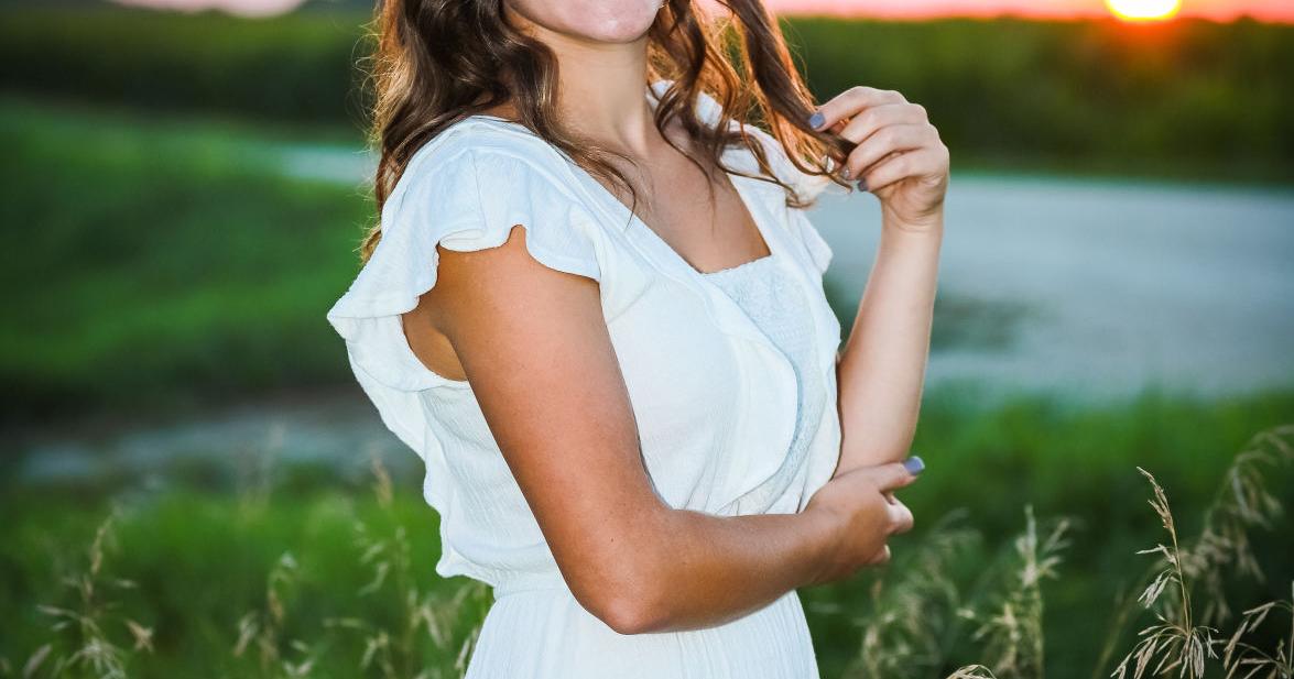 Brooke Purrier | Virtual Graduations | southernminn.com