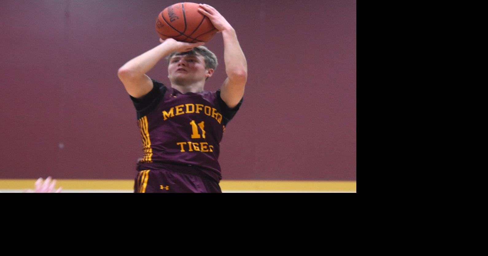 Seiler scores 34 points after reaching milestone, Tigers fall to Bucs ...