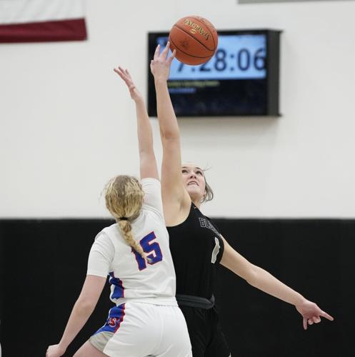 Awesome Blossoms use 35 unanswered points to power 3rd straight victory ...