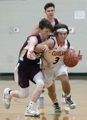 NUC rolls over lackluster Clipper boys | Sports | southernminn.com