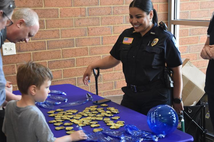 St. Peter Summer Kickoff sparks season of dinosaur-themed library ...