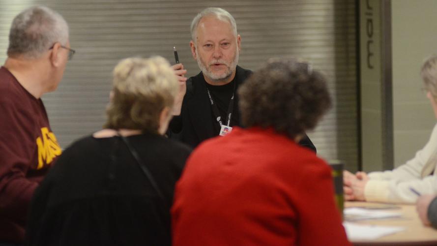 Rice County and state lean toward Walz and Johnson for governor in ...