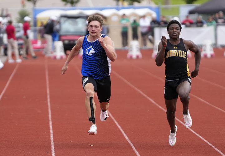 Huskies earn 4 finals qualifiers after 1st day of Class AAA state track ...