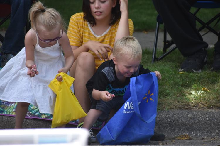 GALLERY: Giant Celebration beats the heat for Sunday parade | News ...