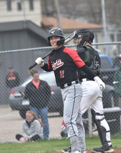 K-W baseball fights back vs. WEM | Sports | southernminn.com