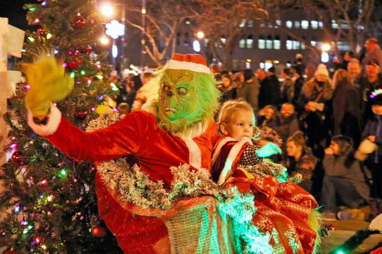 Holiday Lighted Parade draws thousands to downtown | News ...