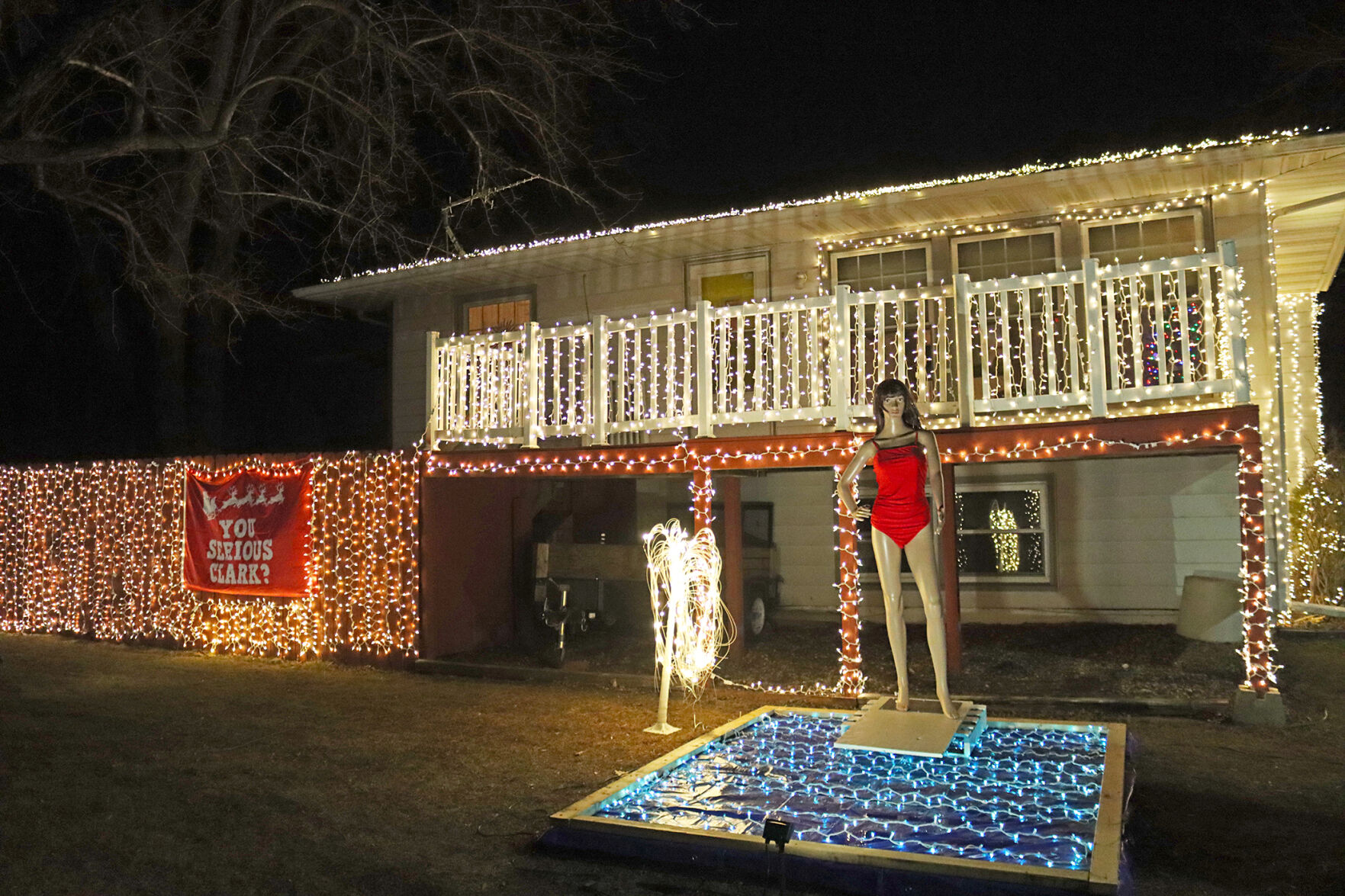 Medford home raising funds for Humane Society with 'Christmas Vacation ...