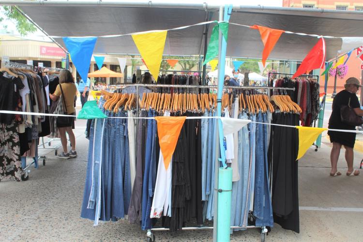 Despite challenges, Crazy Daze draws 1,000 people downtown | News ...