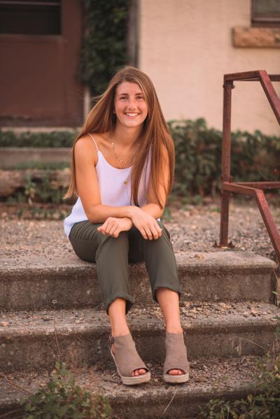 Nicole Schilling | Virtual Graduations | southernminn.com