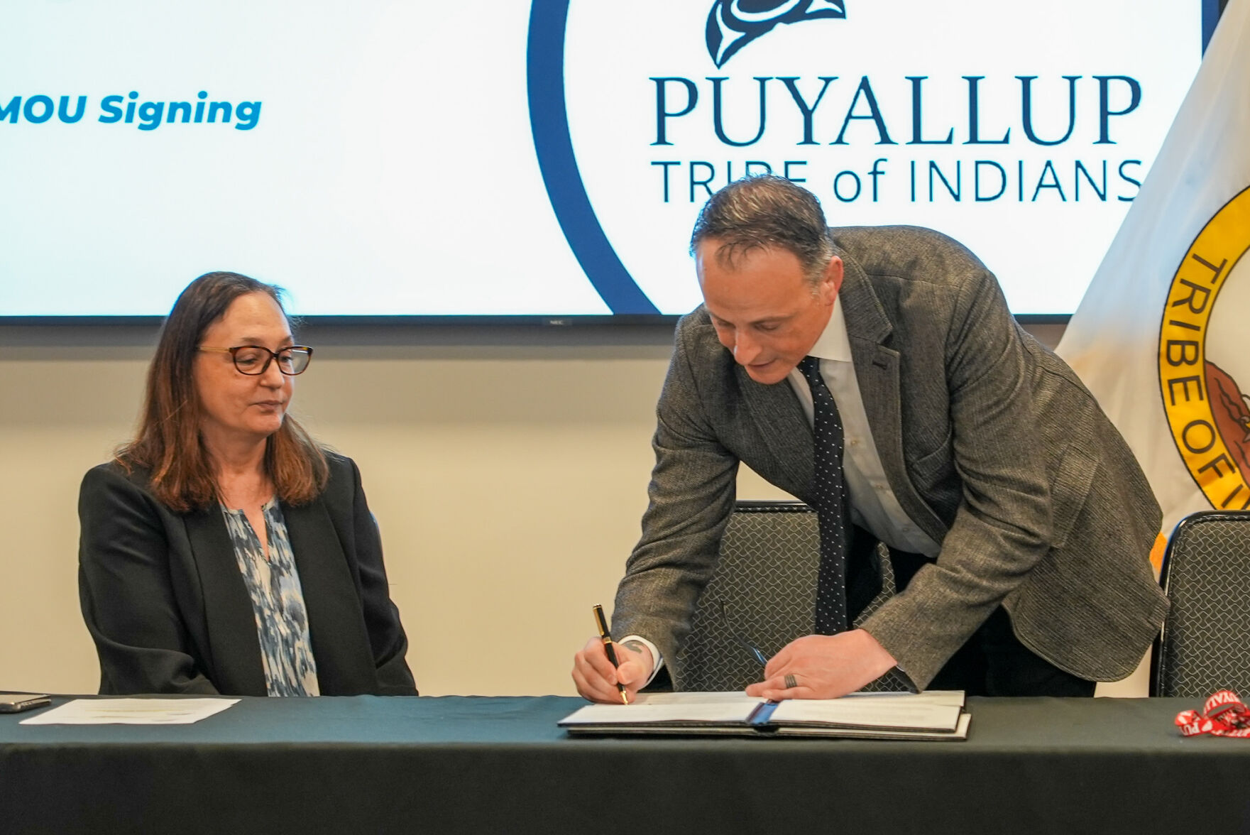 Puyallup Tribe, School Districts Sign Curriculum Agreement | News ...