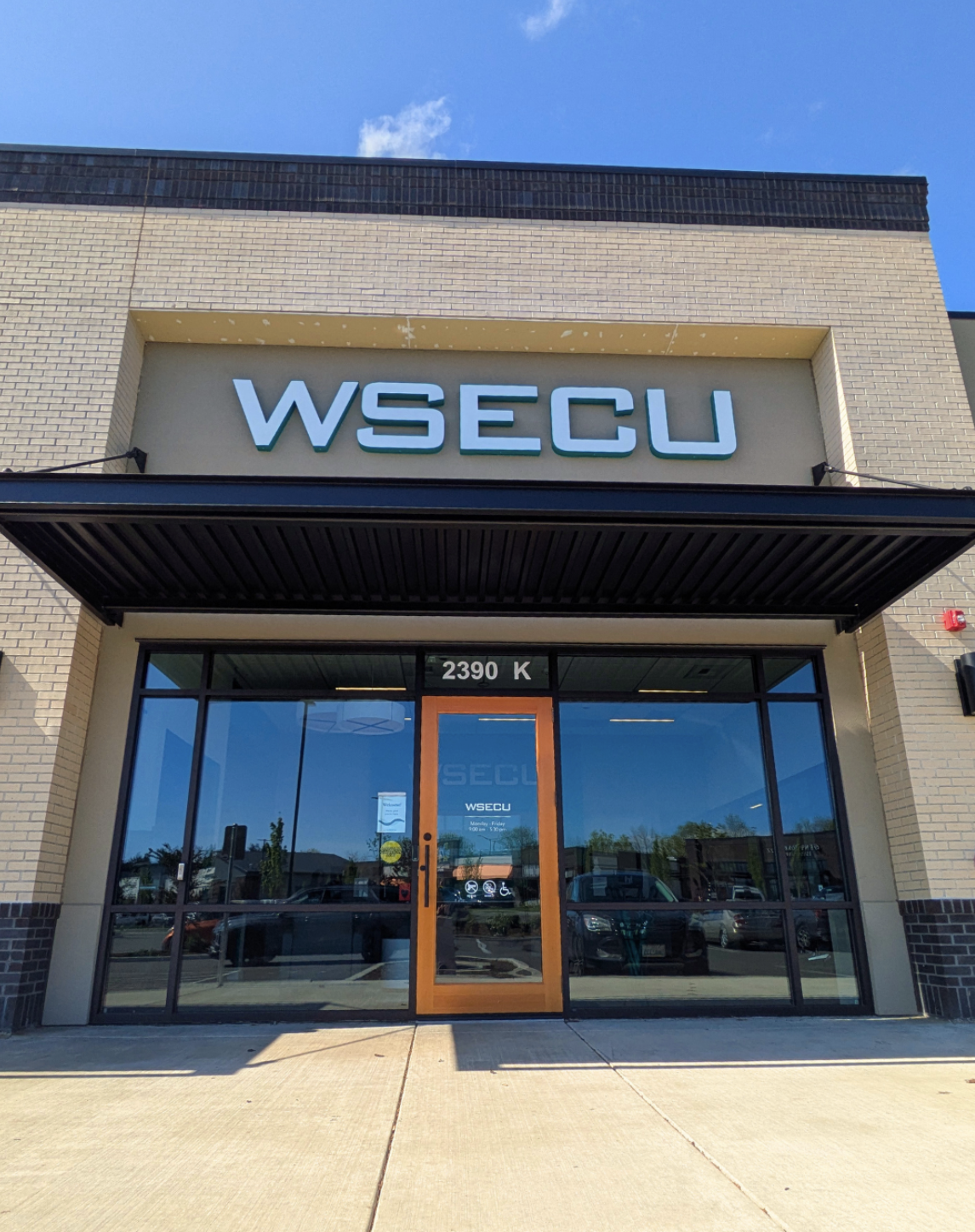 WSECU's New Hawks Prairie Branch Opens | News | southsoundbiz.com