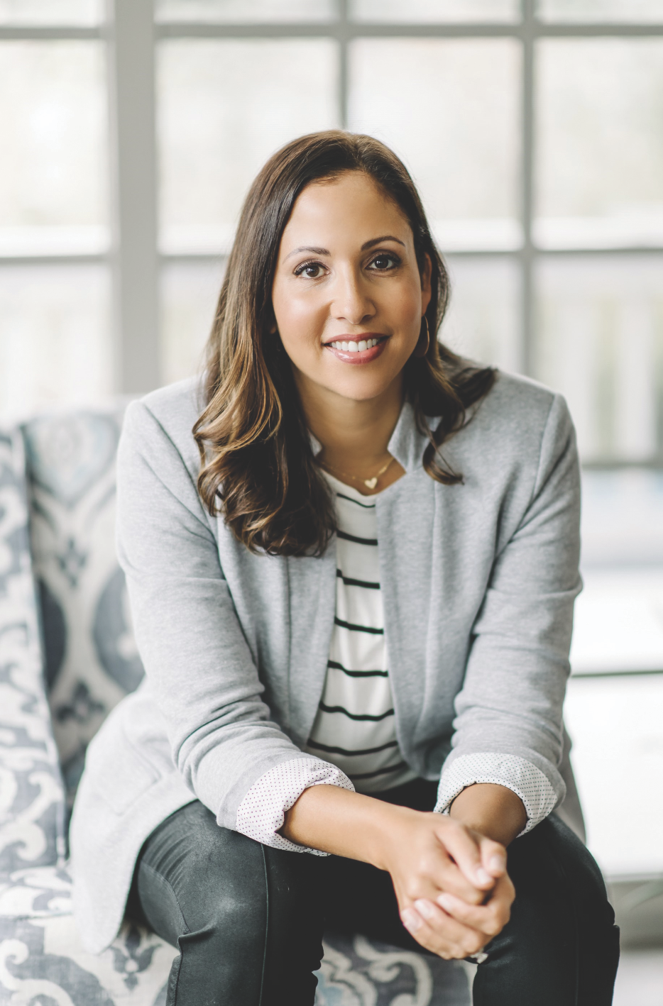 Solving Cold Cases with Author Lindsay Wade | Profiles | southsoundmag.com