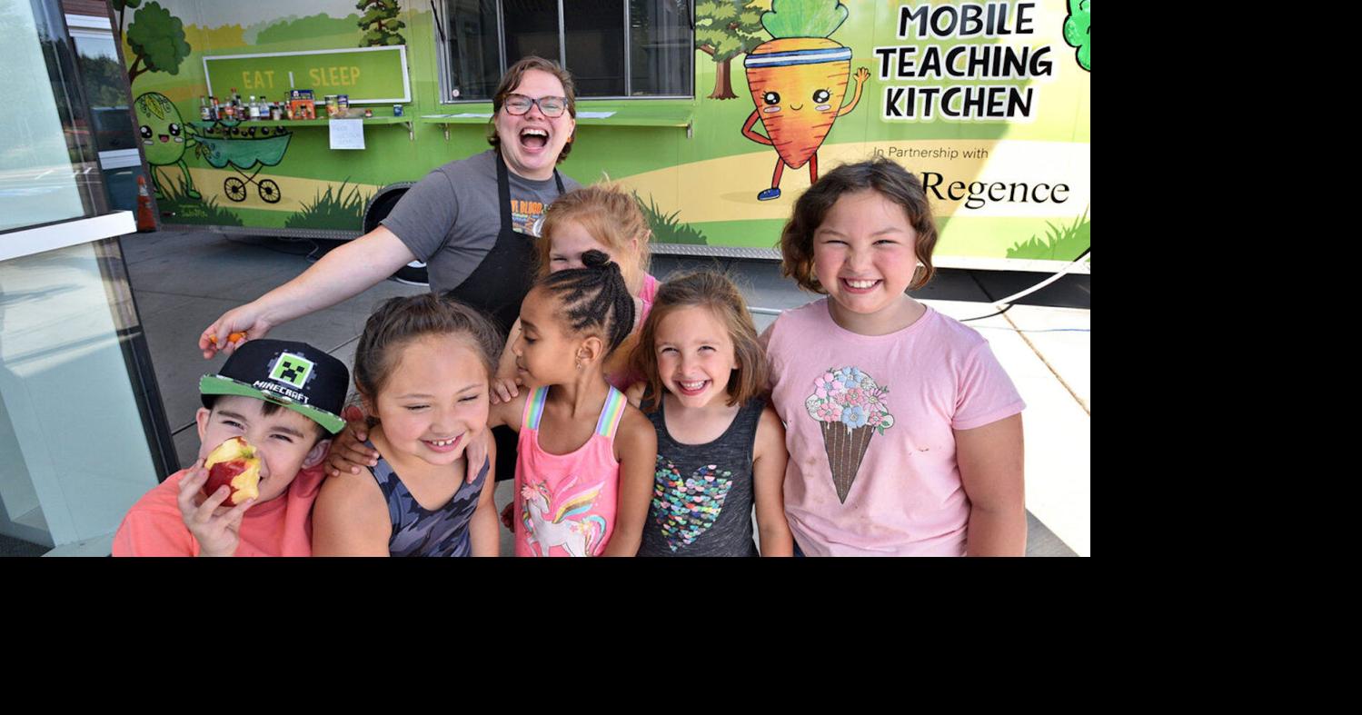 Mobile Teaching Kitchen's Healthy Cooking Demonstrations | Eat + Drink ...