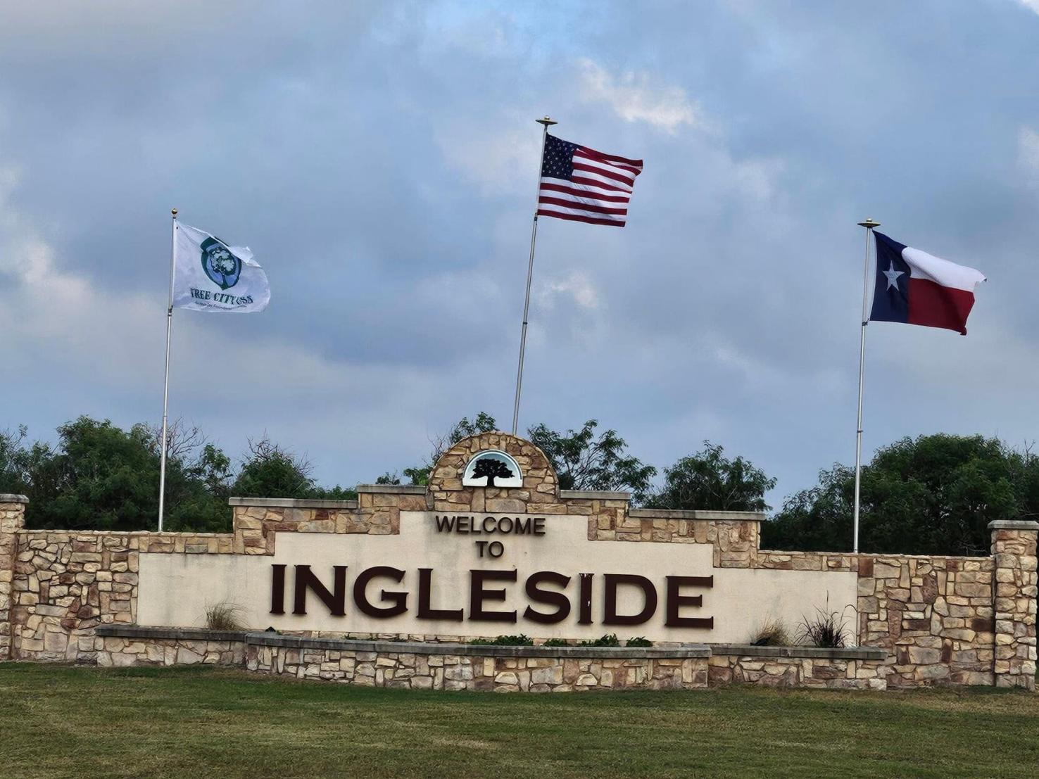 City of Ingleside installs new flag | San Patricio County ...