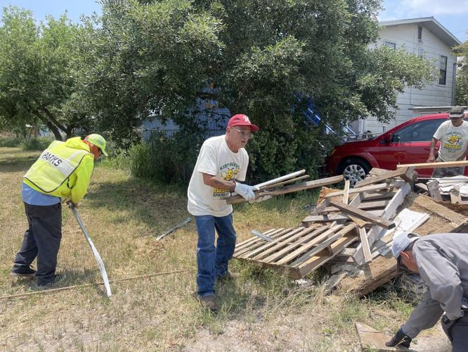 Volunteers sweep Beeville into spring | Beeville Bee-Picayune ...