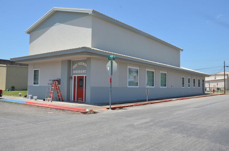 Old bank building gets new life | Features | southtexasnews.com