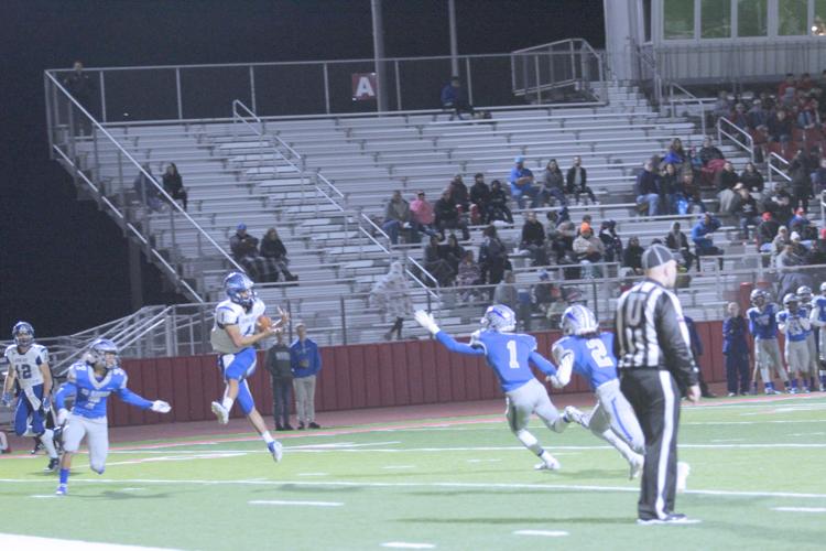 61-7 – Longhorns advance in playoffs after grounding Ro-Hawks in bi ...