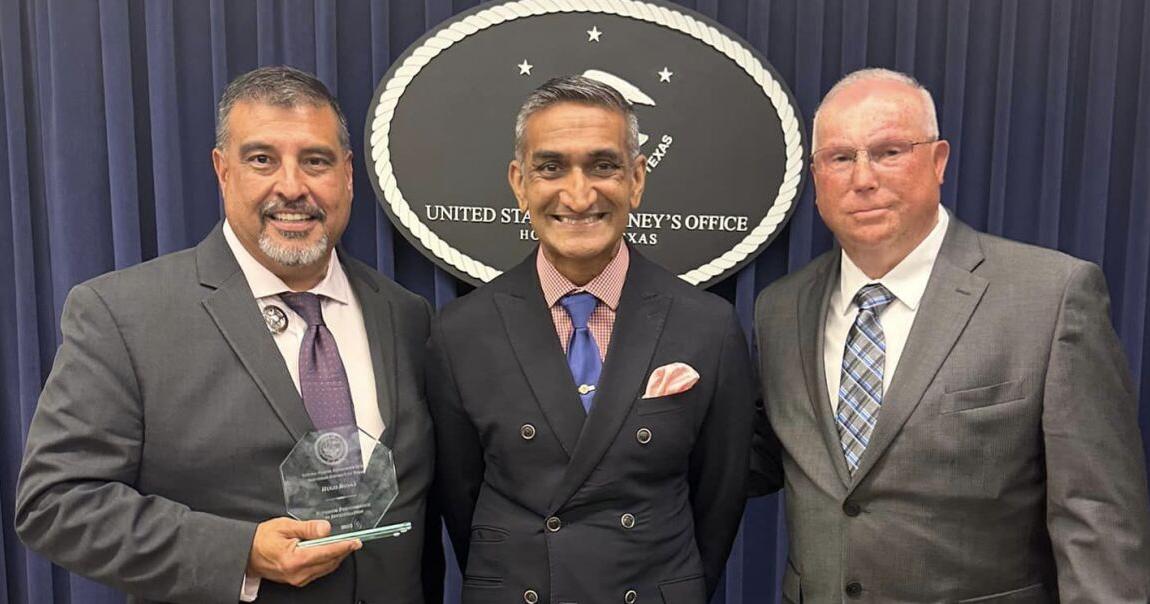 Refugio SO lieutenant receives national award | Refugio County Press ...