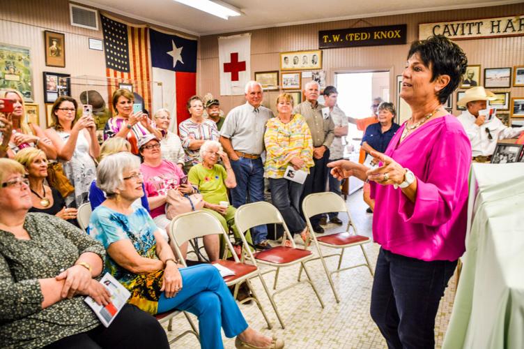 Sinton rodeo Hall of Famer gets huge reception at exhibit unveiling ...