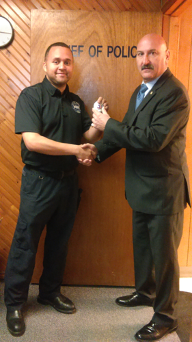 Mathis PD welcomes new officer | Archives | southtexasnews.com