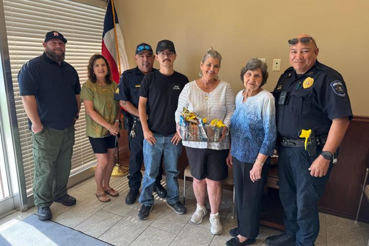 Karnes City Chamber shows appreciation to local law enforcement ...