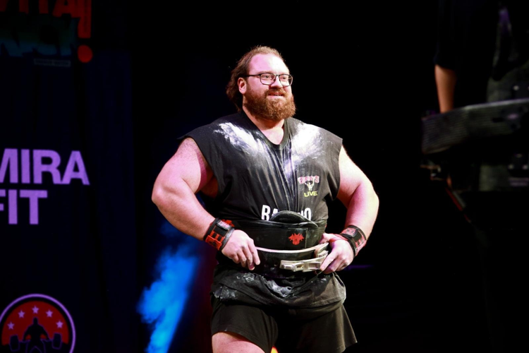 Man breaks national record by lifting heaviest log | National ...