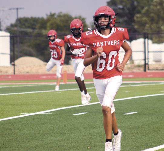 Burton shows grit in Leon football scrimmage | B | southtexasnews.com
