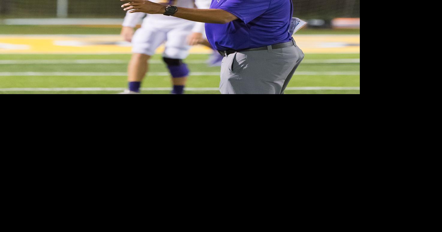 John Livas resigns as AD, football coach at S-T | Beeville Sports ...