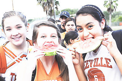 Watermelons for all at Jones High | News | southtexasnews.com