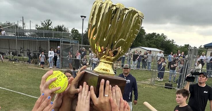 Tigerettes capture District 29-3A softball title with 10-0 record ...