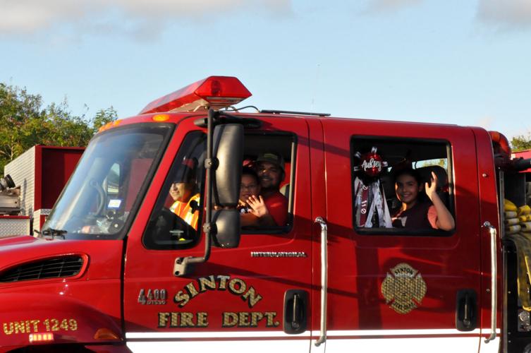 Homecoming parade ... Sinton style | Entertainment & Society ...
