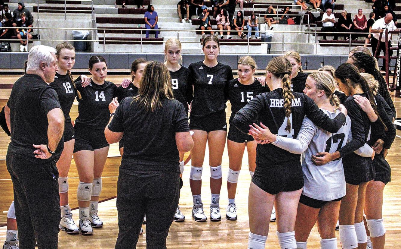 Cubettes lose shot at district crown with five-set defeat at Magnolia ...