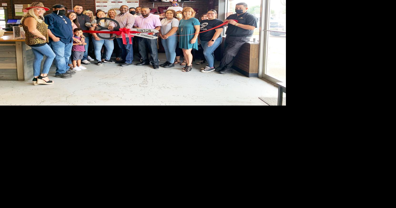 Sinton chamber welcomes local grill | Entertainment & Society ...