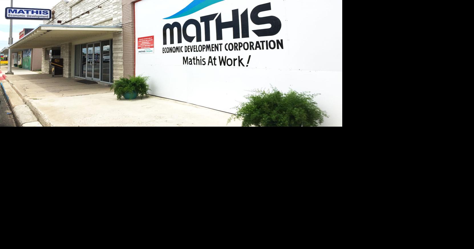 Mathis EDC attends development course, touts area leadership role | Features | southtexasnews.com